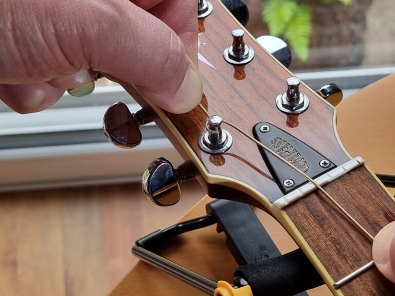 How to Restring a Guitar in Right Way (Full Tutorial)